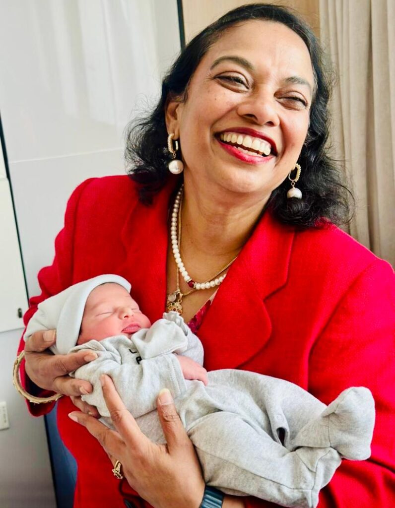 Best Female Gynaecologist in Dubai | Obgyn in Dubai - Dr Aparna Gumma